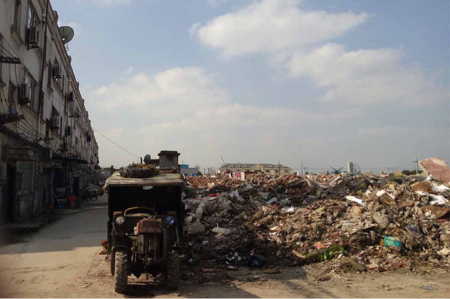 Living through Uncertainty – Experiencing Urban Transformation in a ...